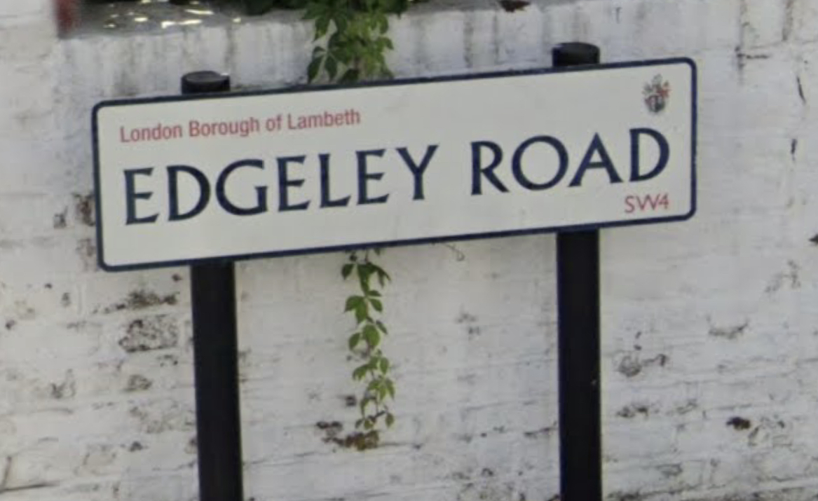 Aluminium Street Sign - Post Mounted (Steel Posts) | Street Signs Direct